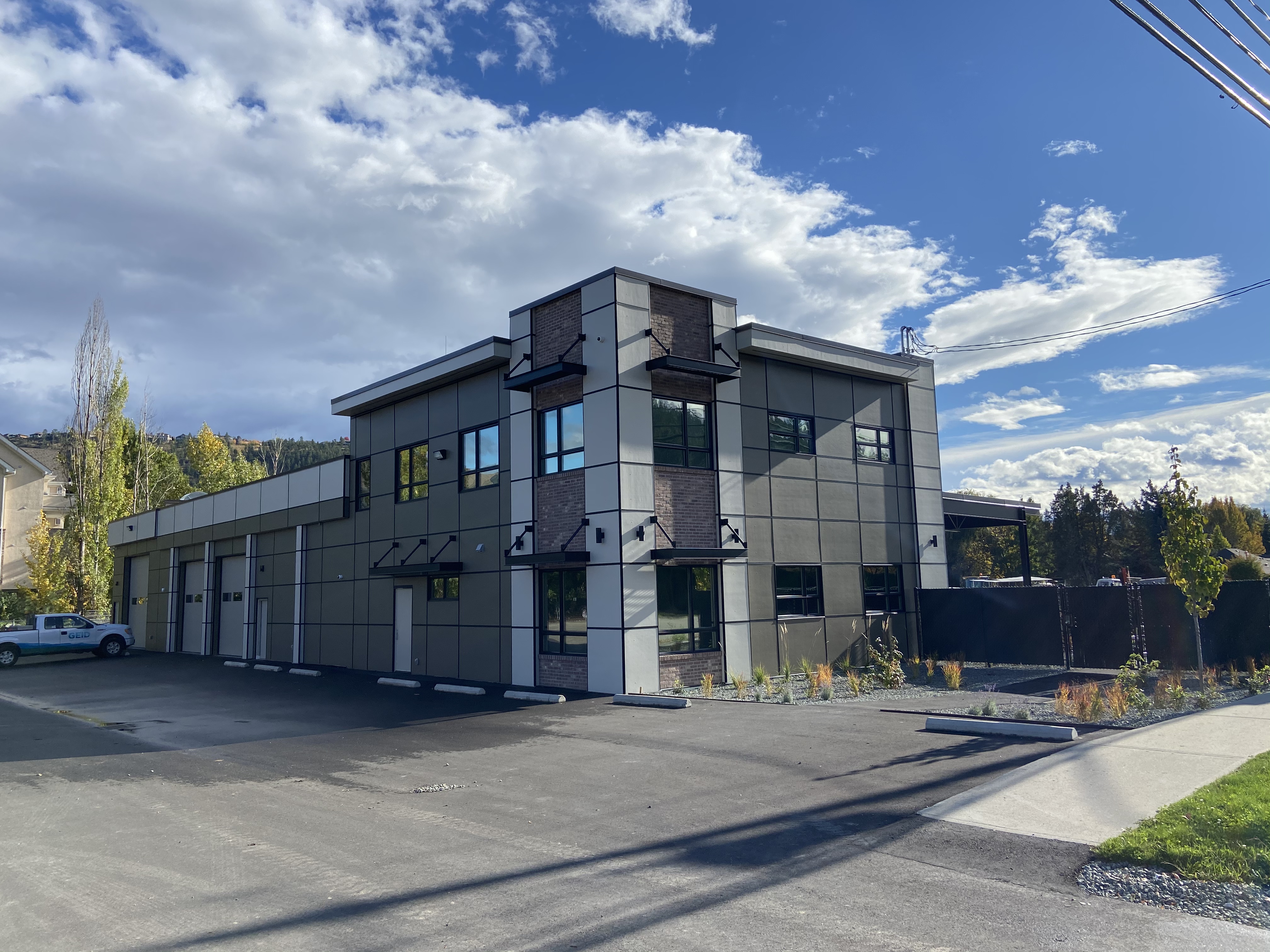 Glenmore Commercial Building - Custom Homes by Born Builders